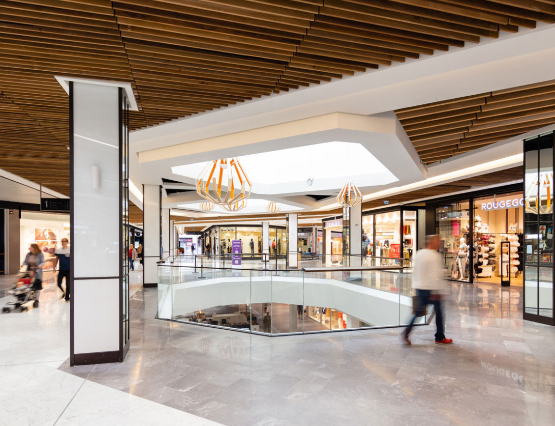 Centre Commercial V2 - Manologlou Marbles